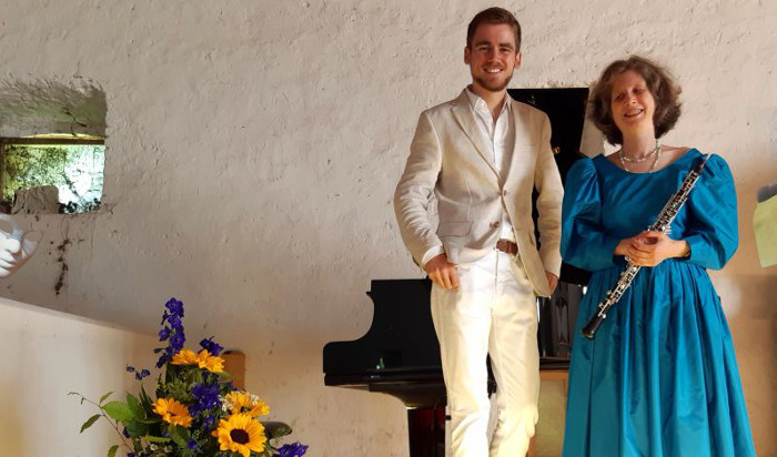 Alexandra von Beaulieu Marconnay – Gaby dos Santos