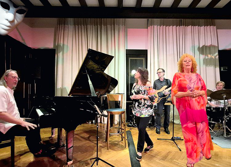 Den fulminanten Start zum heißen Jazzsommer 2025 lieferte Uli Geissendoerfers Quartett bei „jazz ...